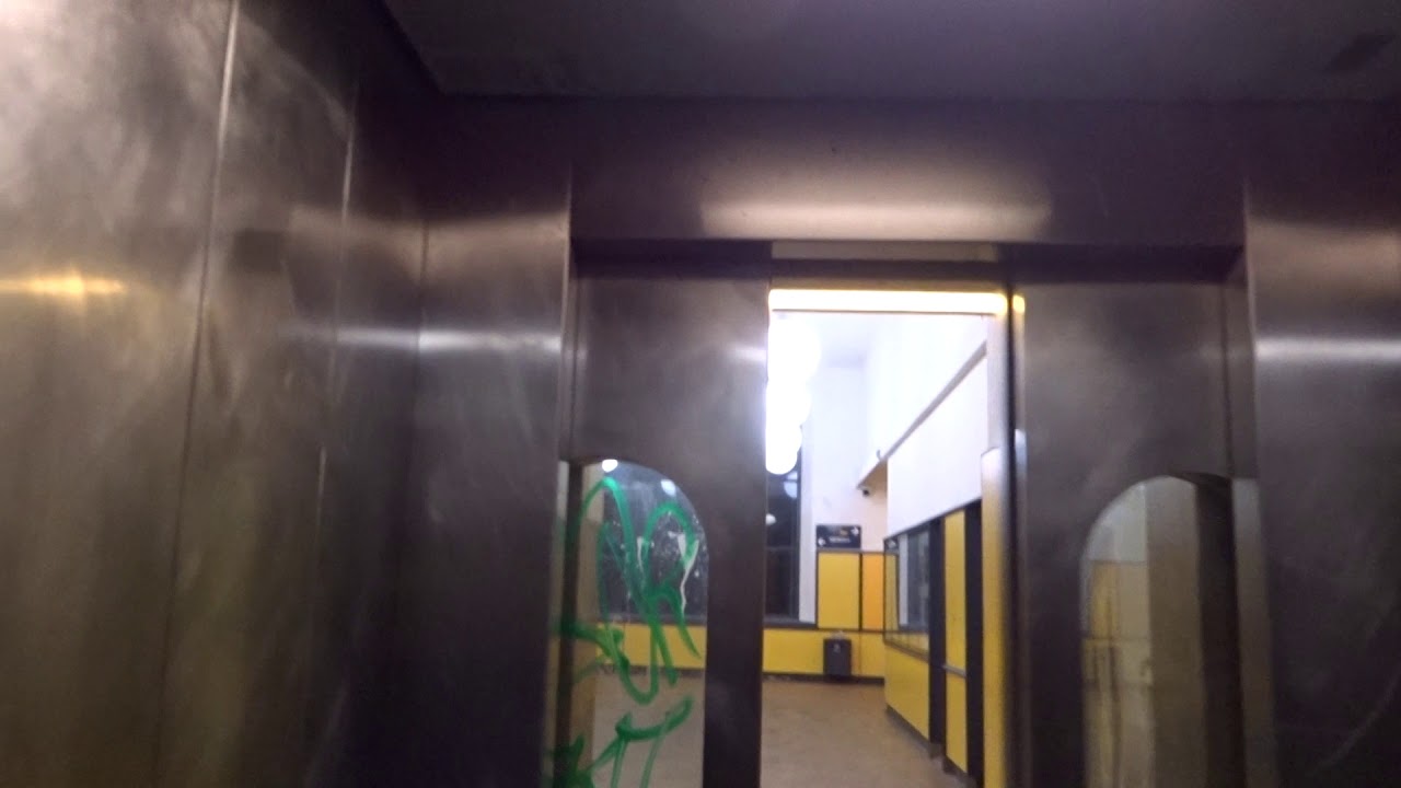 Amazing Original Old 1989 Siemens Roped Hydraulic Elevator ...