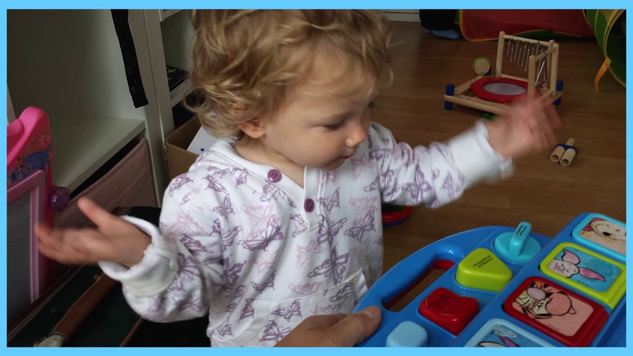 Sing and Sign baby and toddler signing and communication - YouTube