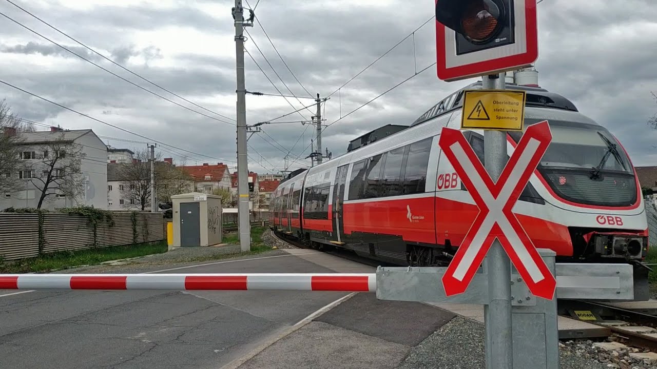 Busy Level Crossing at Klagenfurt City in Austria - YouTube
