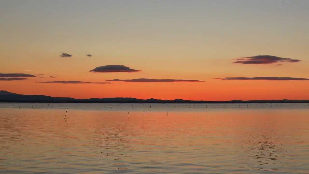 Amazing Timelapse - Sunset on the lake in Italy 1080p HD - YouTube