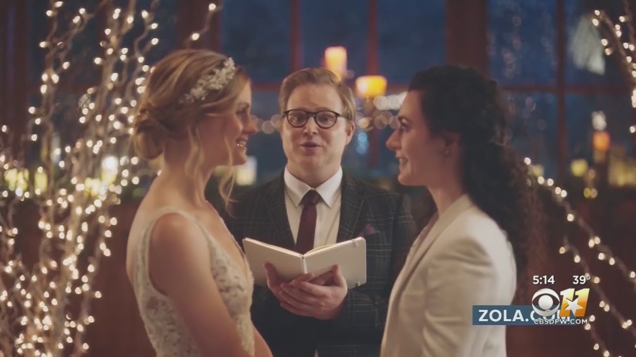 Ads Featuring Same-Sex Couples Returning To Hallmark Channel - YouTube