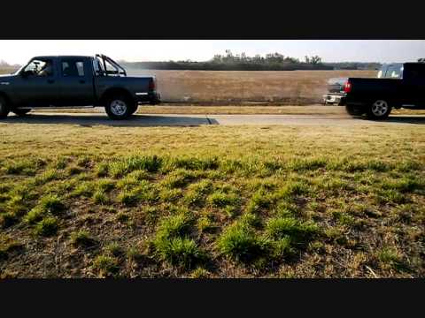 Chevrolet S10 vs Ford Ranger... - YouTube