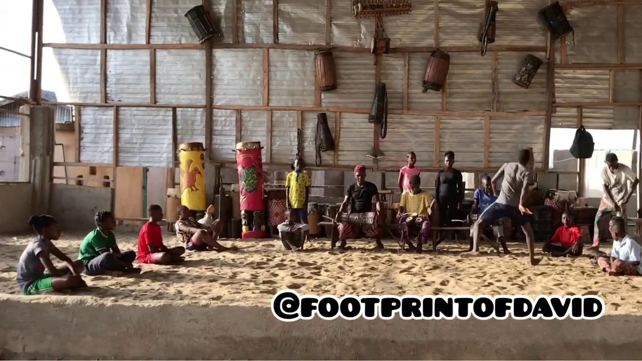 Bata Dance Style (gedegbe) - YouTube