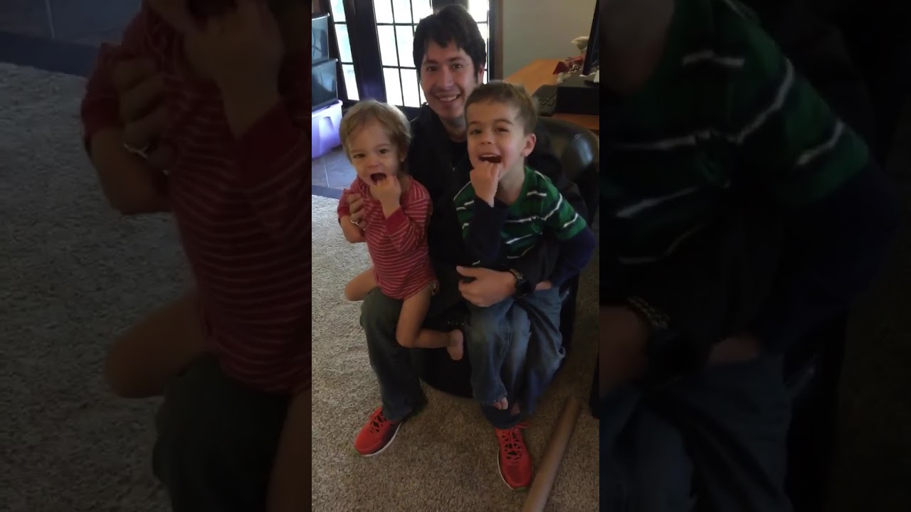 Double Knee Bounce - YouTube