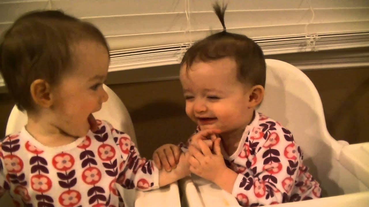 Twins Screaming and Laughing - YouTube