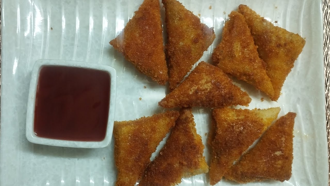 Triangle Chicken Samosa recipe by Bismillah Kitchen.p - YouTube