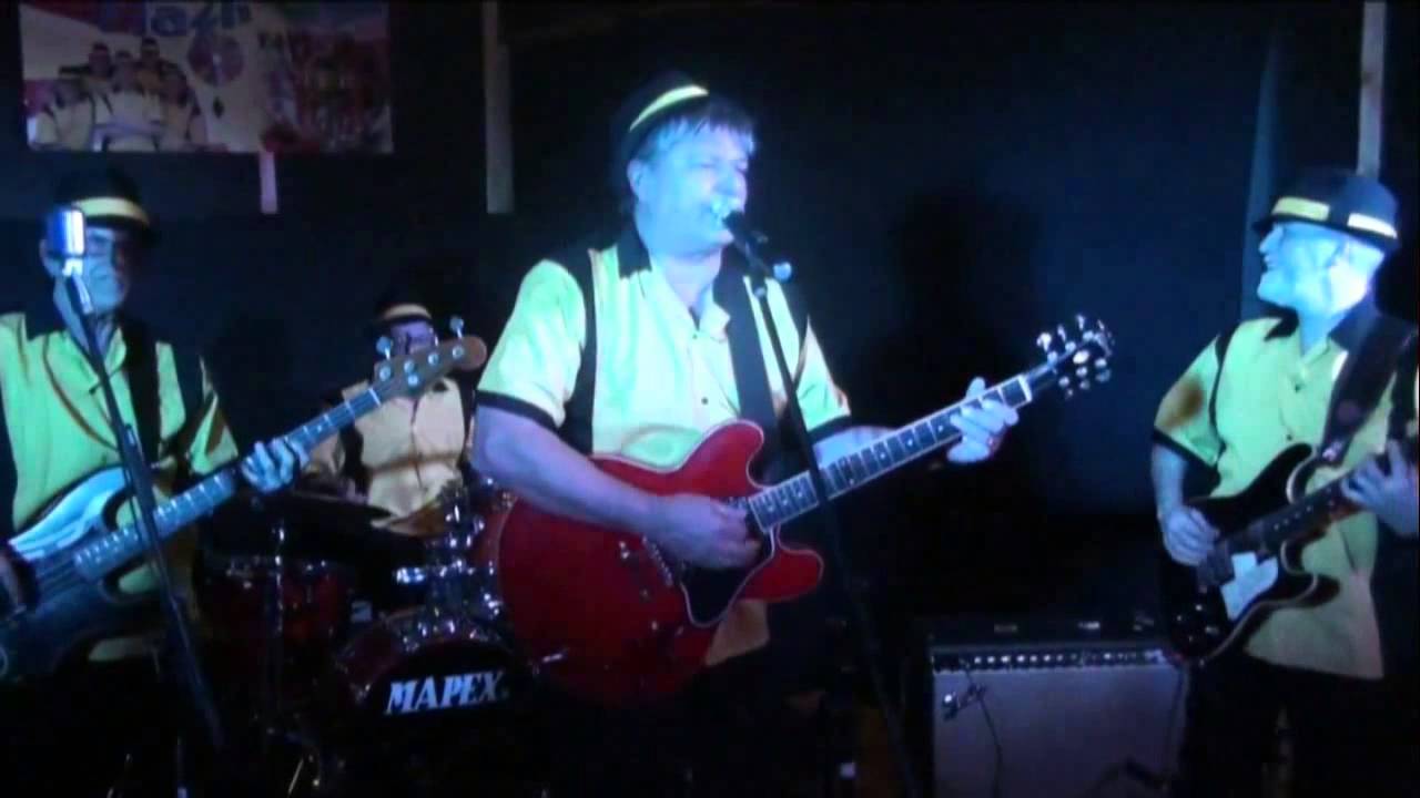 Retro Flash Band - YouTube