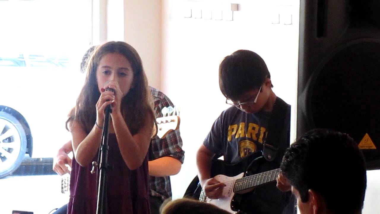Carter's band performance - YouTube