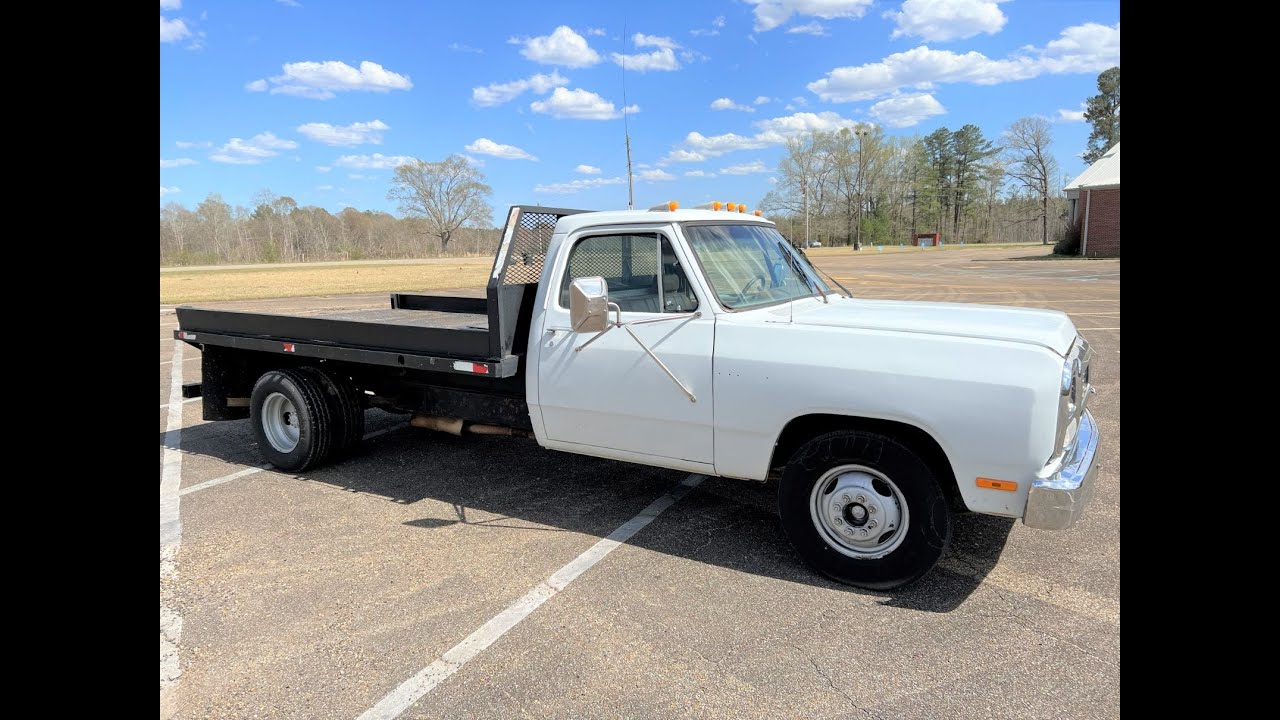 1993 Dodge D350 2 Door Regular Cab 2WD Flatbed Dually VN4964 Lot #271 ...