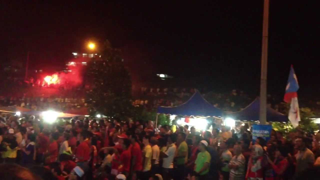 Seremban Ampangan 安华芙蓉政治讲座当晚人山人海 - YouTube