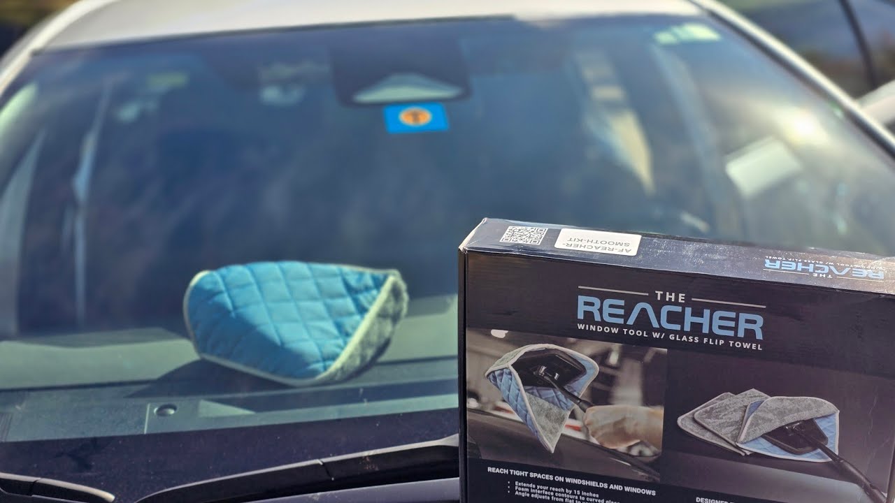 BEST WINDOW CLEANING TOOL! THE REACHER - YouTube