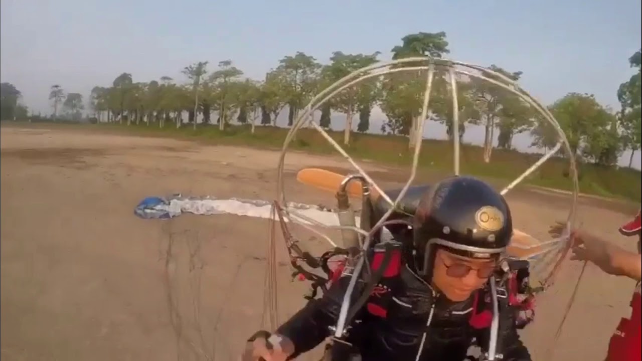 First fly Paramotor ร่มบิน พารามอเตอร์ sport - YouTube