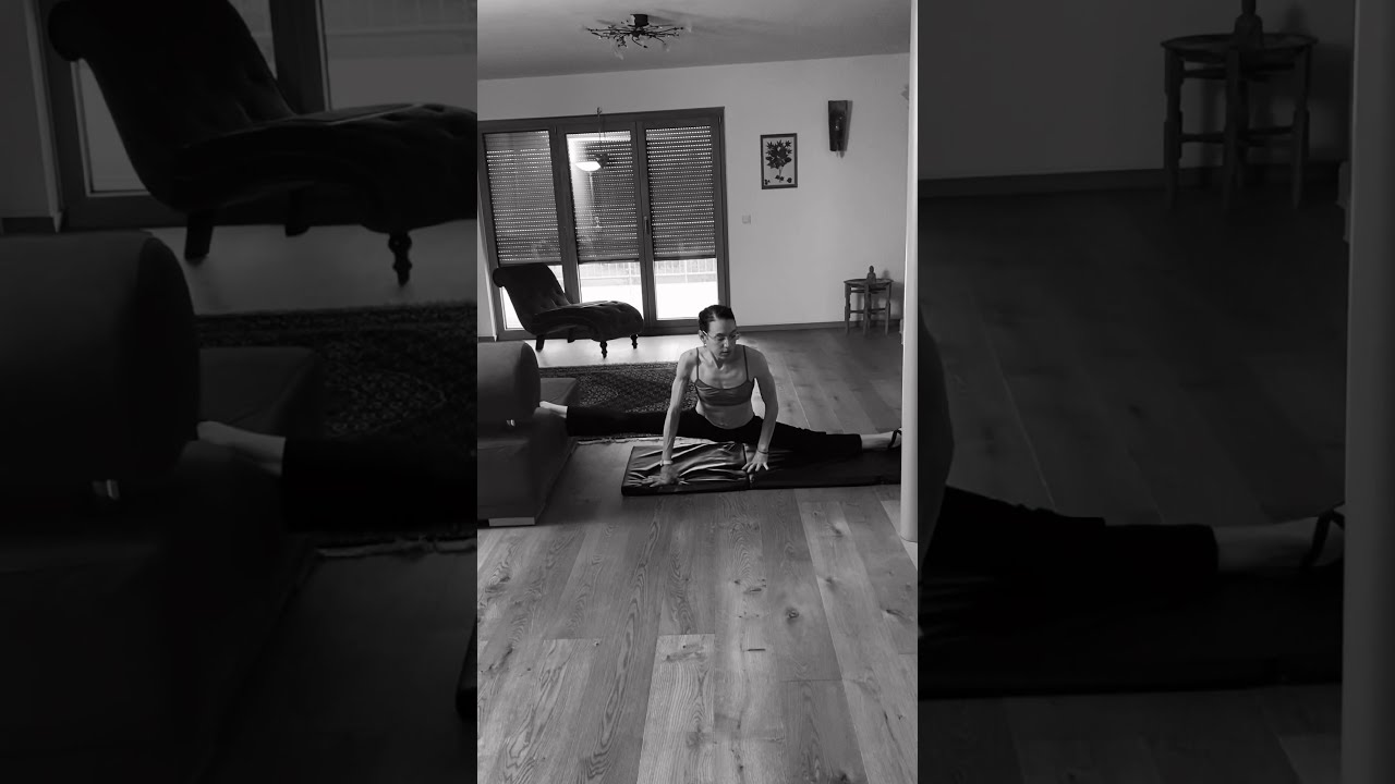 backbends and splits...😉😊 - YouTube