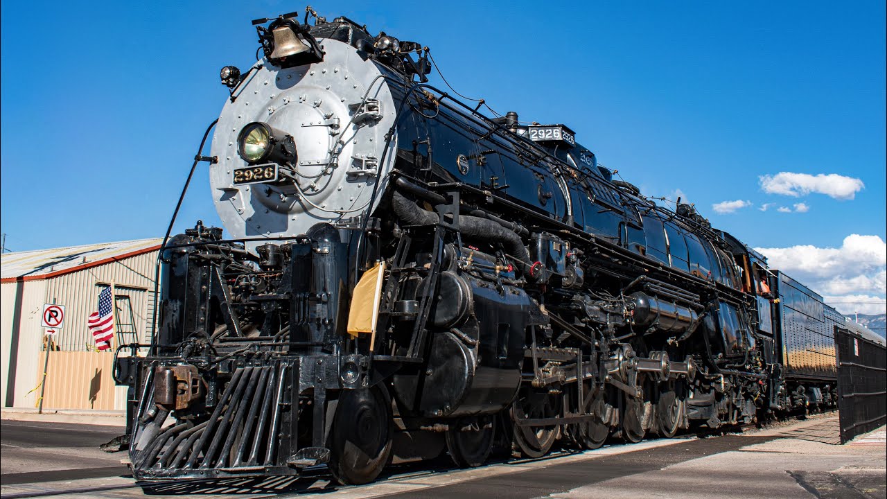 Santa Fe 2926: First Mainline Run in 70 Years - YouTube