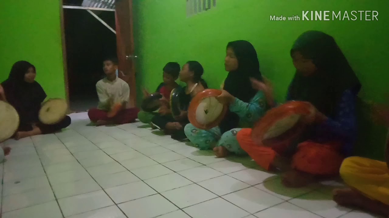 Belajar bermain kompang bersama anak2,, - YouTube