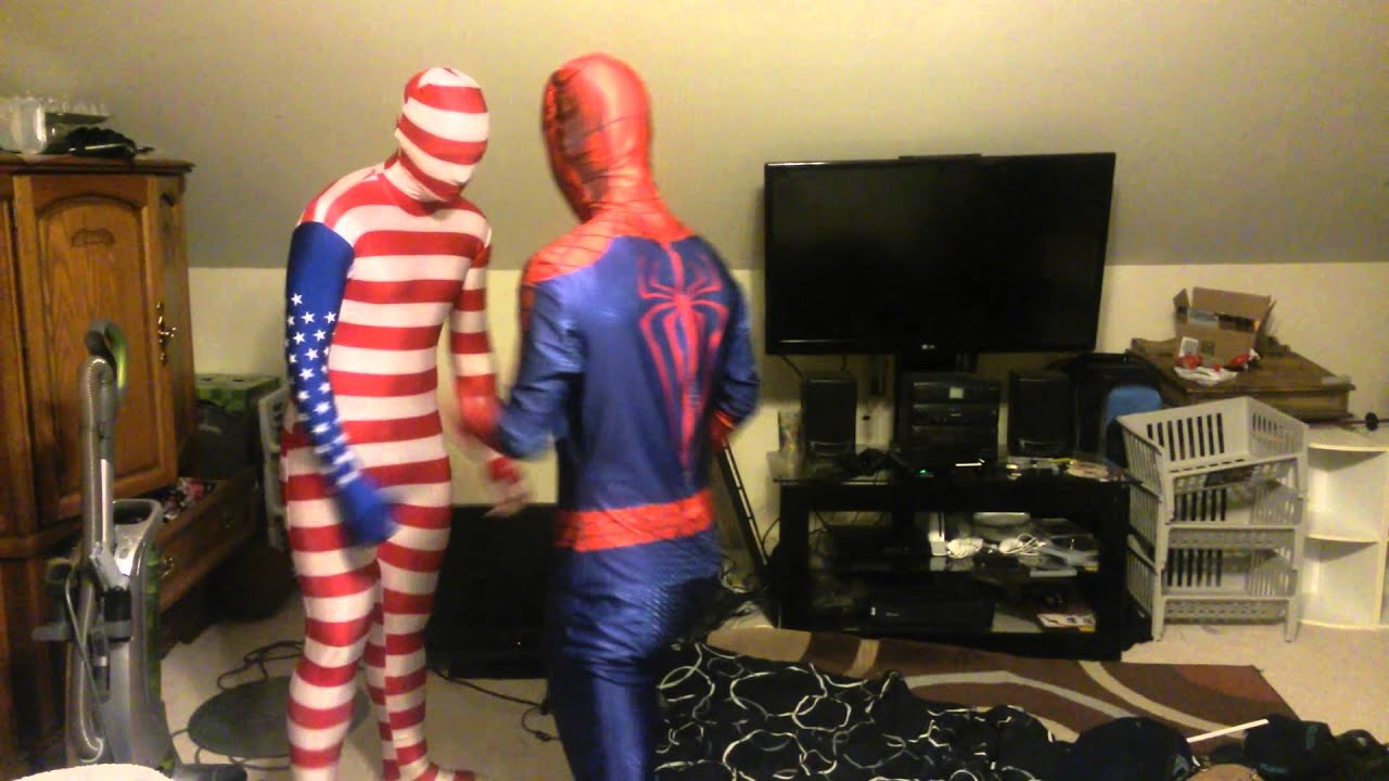 Having fun in a morphsuit - YouTube