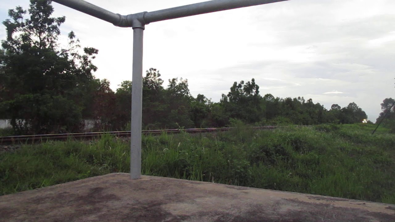 ขบวนรถด่วนที่ 9071 กรุงเทพ-อุบลราชธานี Hitachi 4518 - 19 พ.ค. 63 - YouTube