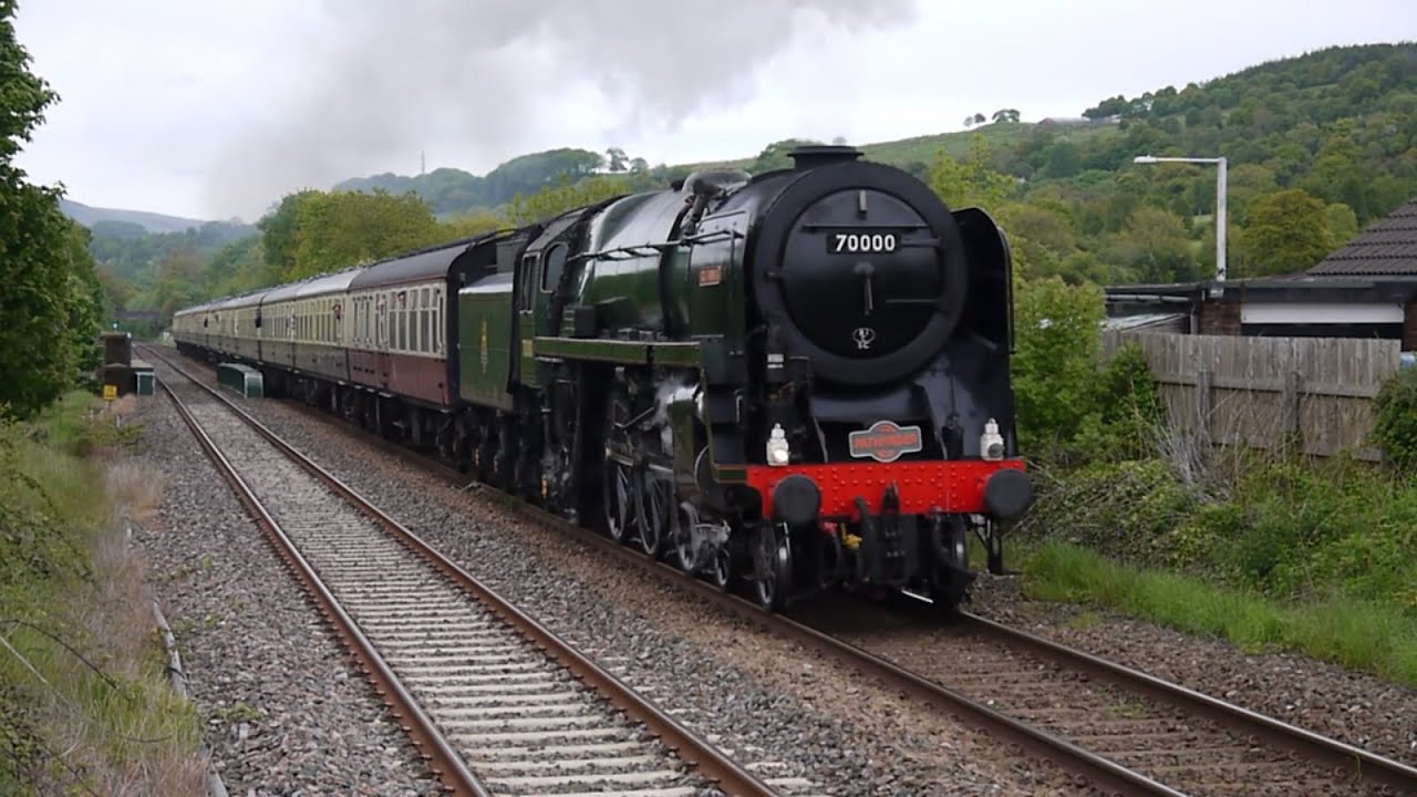BR Standard 7MT 70000 Britannia batters Langho with ease Cumbrian Fells ...