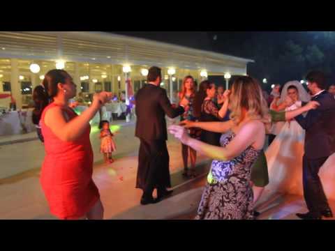 Çan'da Sanatçı  Nilay Uymaz Eda ile Atakan'ın Düğününe Renk Kattı