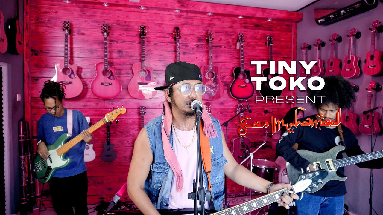 RAS MUHAMAD - Sand Castles at Tiny Toko 15 - YouTube