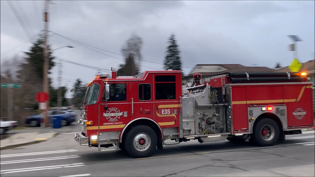Seattle Fire Engine 35 and Medic 31 responding! - YouTube