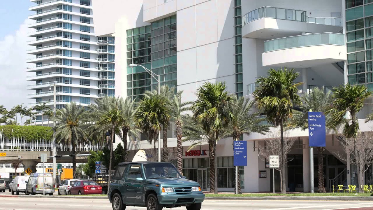 Timelapse video of Miami Beach by the shops at 5th street - YouTube