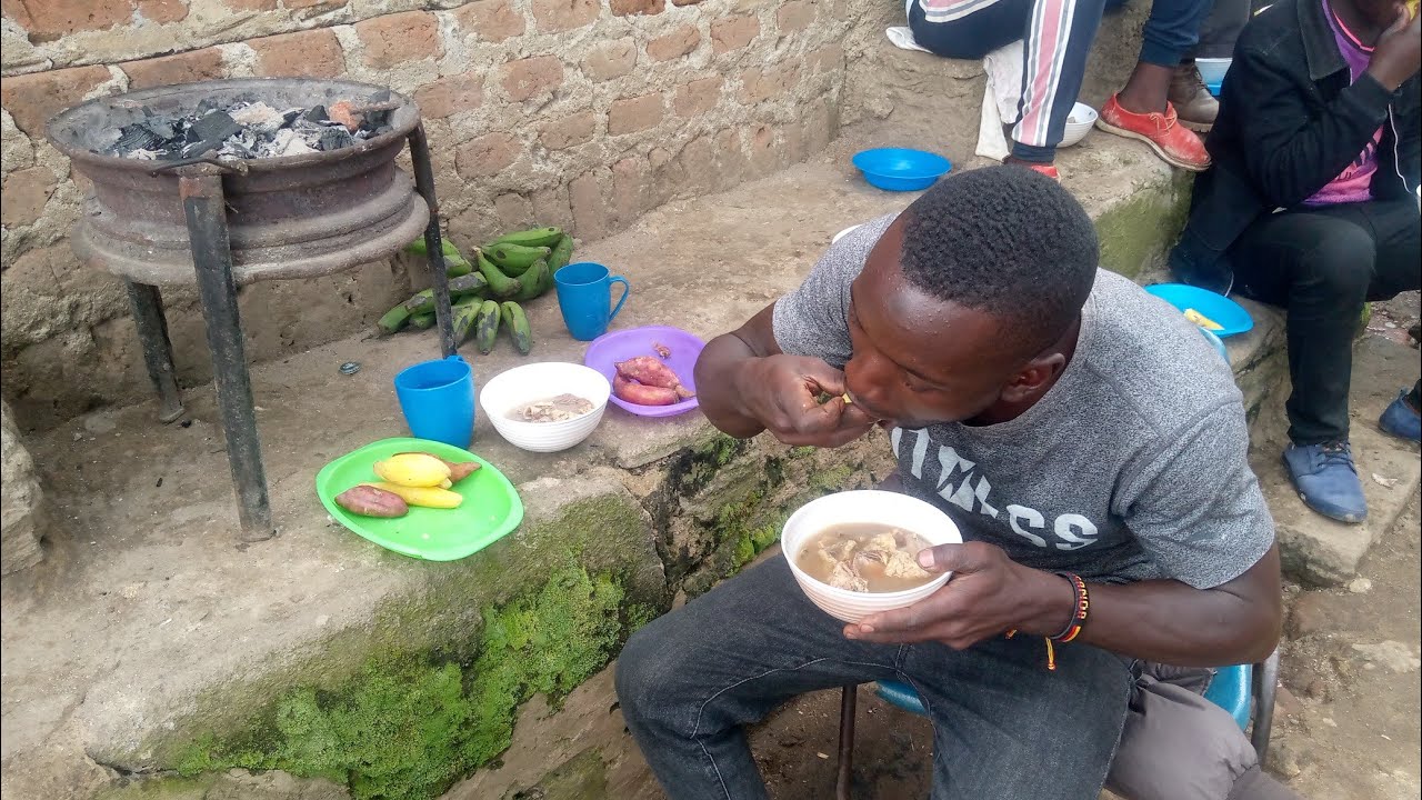 Eating African Traditional food for lunch |African village life #food ...