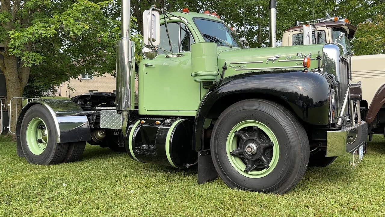 1964 Mack B-61 Vintage Truck - YouTube