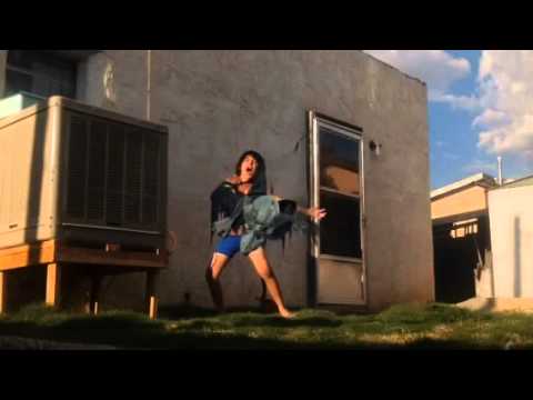 Alien bursts out of me👽 - YouTube