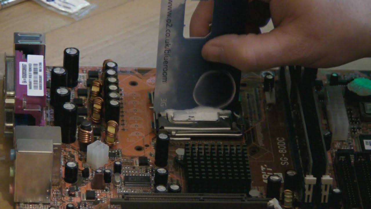 Applying Thermal Paste Tutorial. - YouTube