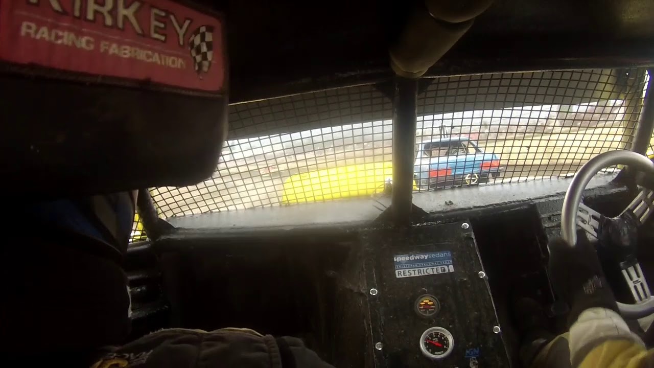 Bomber Racing at Hobart. - YouTube