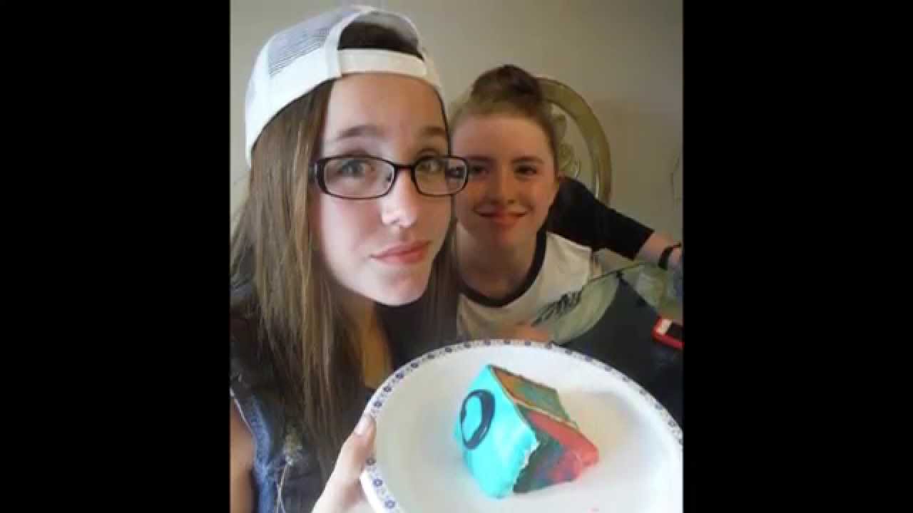 Ju and Kay, iphone surprise and 5 SOS cake! - YouTube