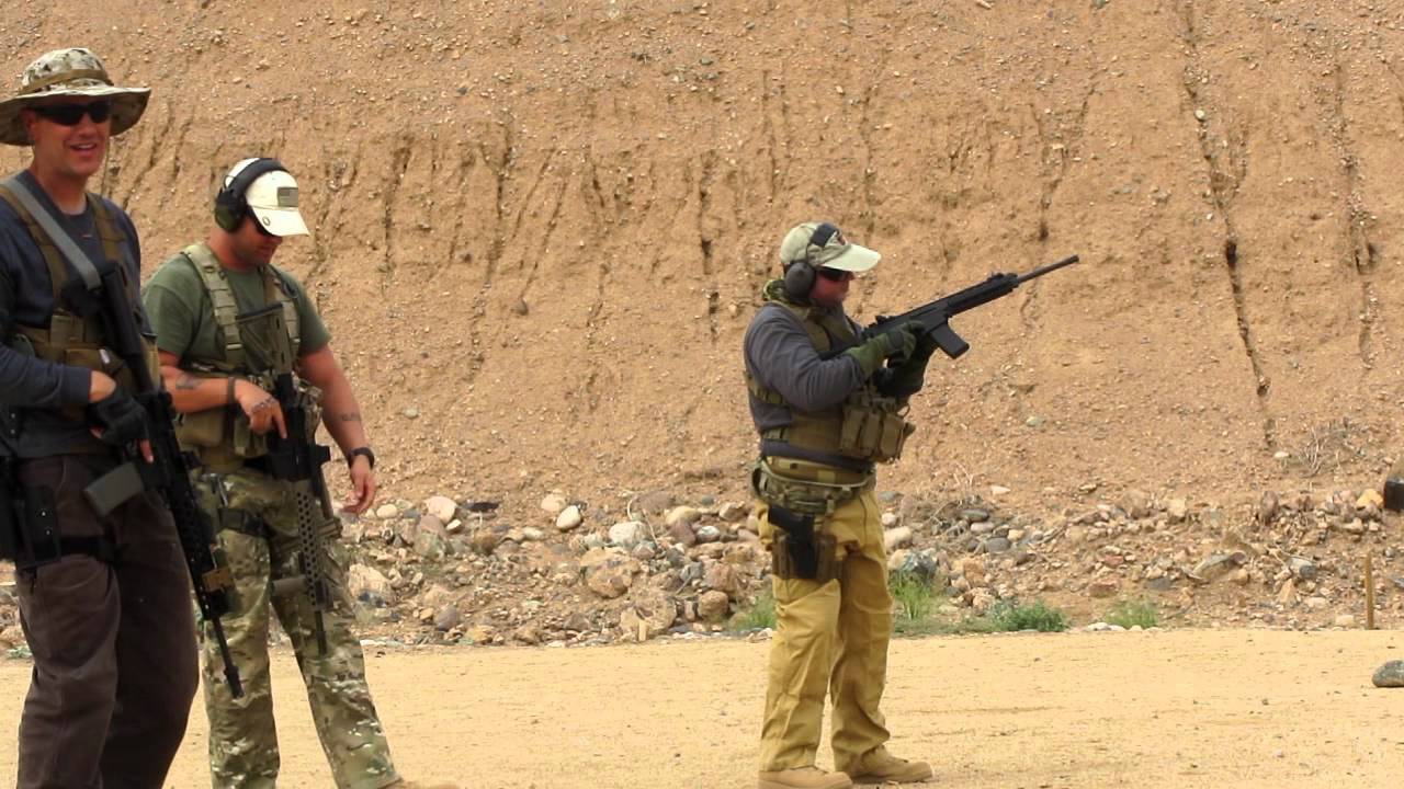 Chip Wildridge teaching a carbine class for Hellsgate Tactical - YouTube