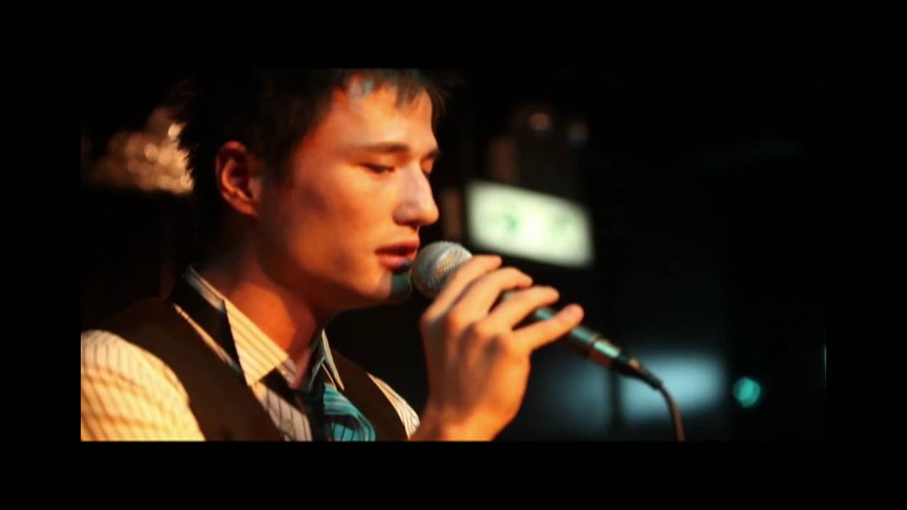 Terence Yin sings Hallelujah - YouTube