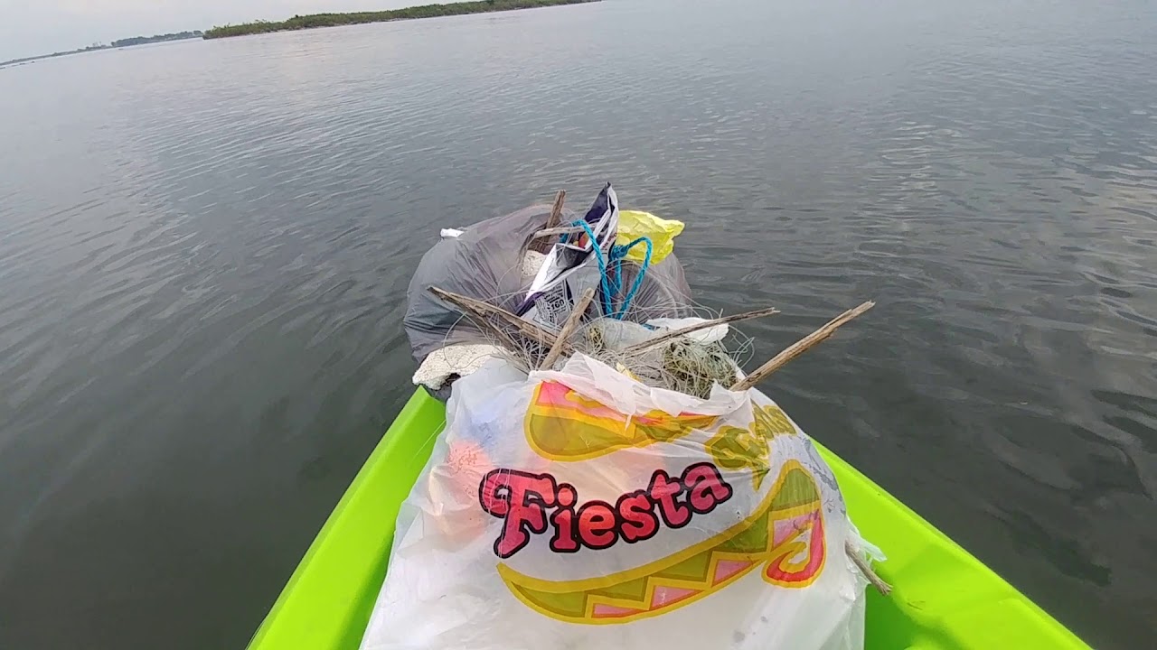 Reto de recoger la basura del Río cumplido - YouTube