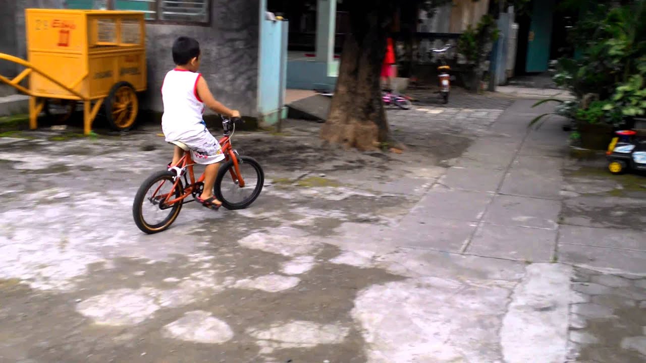 Belajar sepeda tercepat - YouTube