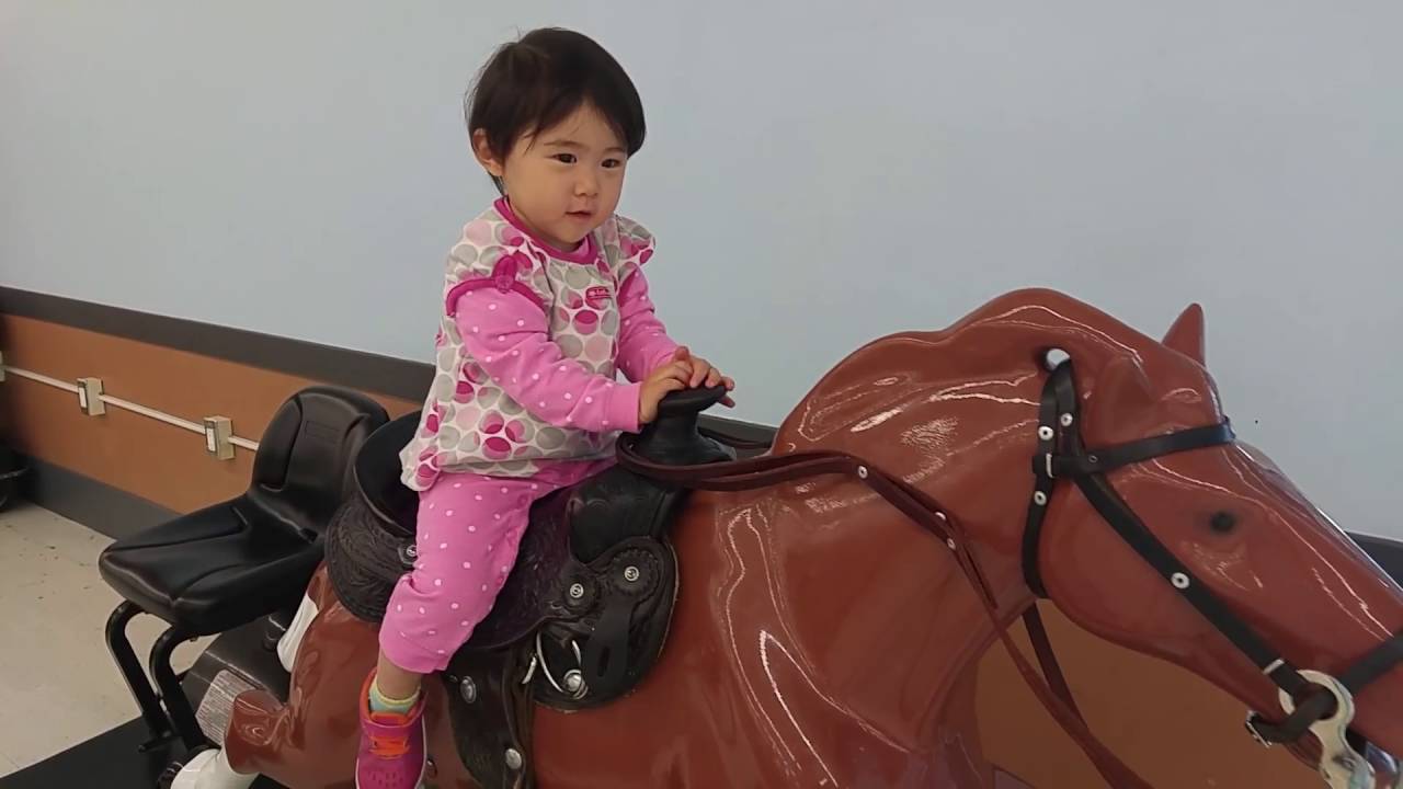 05-19-16 Riding Sandy the Meijer Horse - YouTube