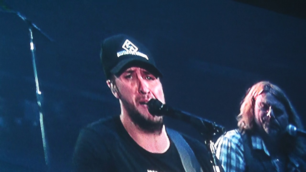 Luke Bryan Concert - 2 of 3 - Houston Rodeo - 16 March 2017 - YouTube
