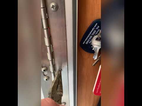Aliner Door Won’t Shut.. - YouTube