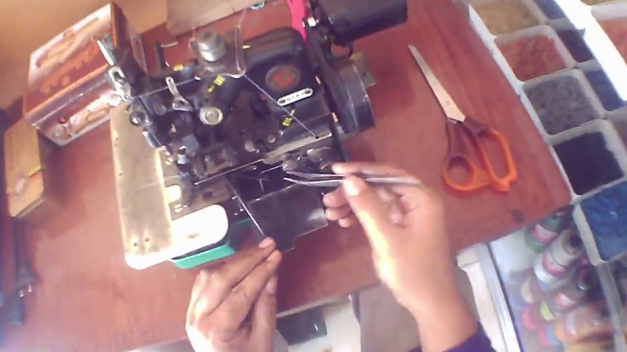 REPAIR SINGER OVERLOCK - YouTube