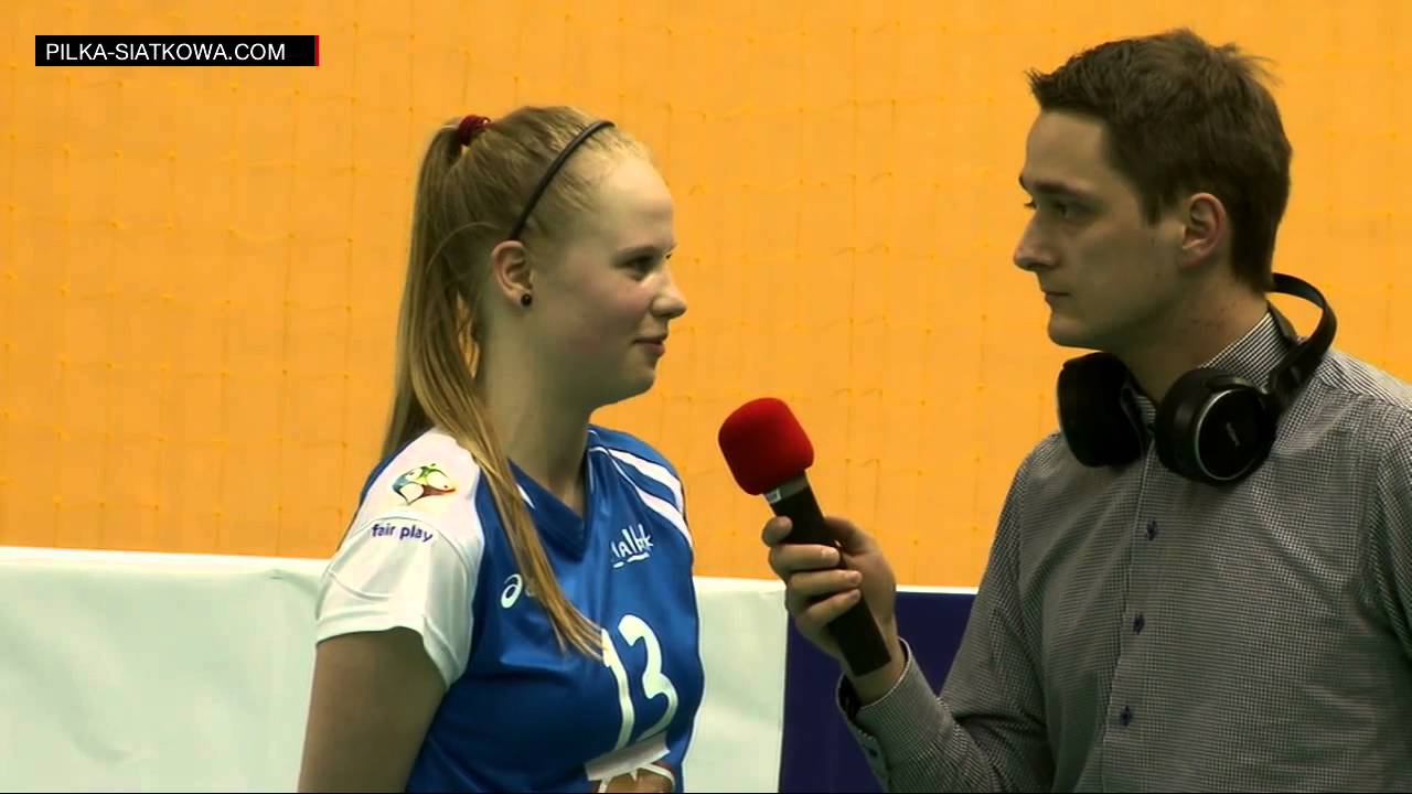 Daria Dąbrowska - zadowolona z występu swego zespołu - YouTube