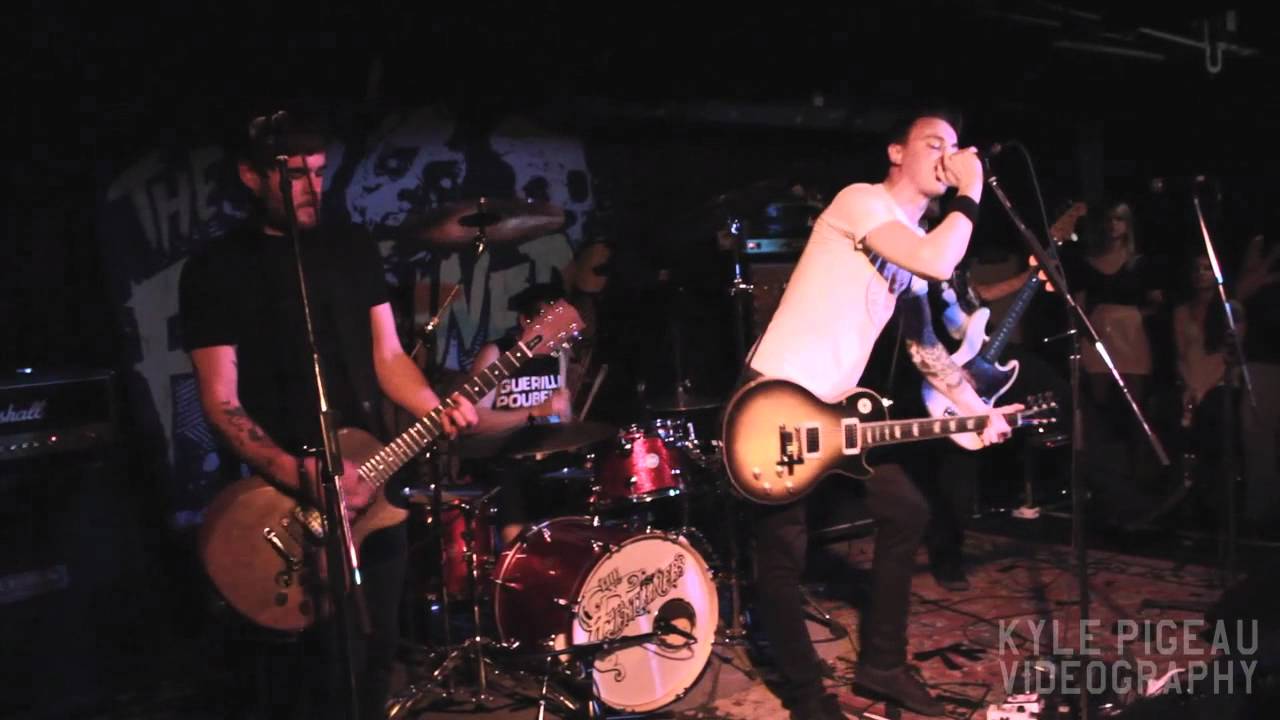 The Flatliners - Meanwhile, In Hell + Carry The Banner (LIVE) - YouTube