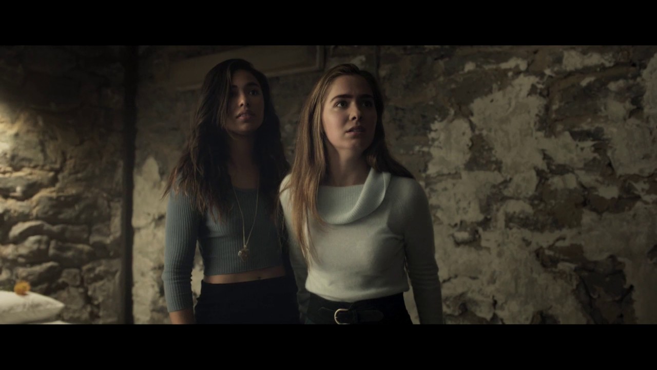 Split - Official® Trailer 2 [HD] - YouTube