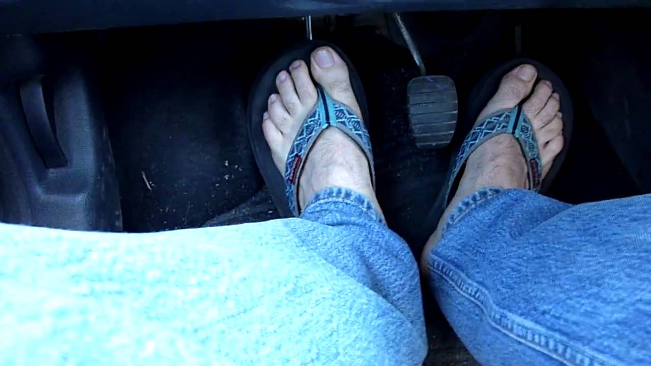 Feet driving experience - YouTube