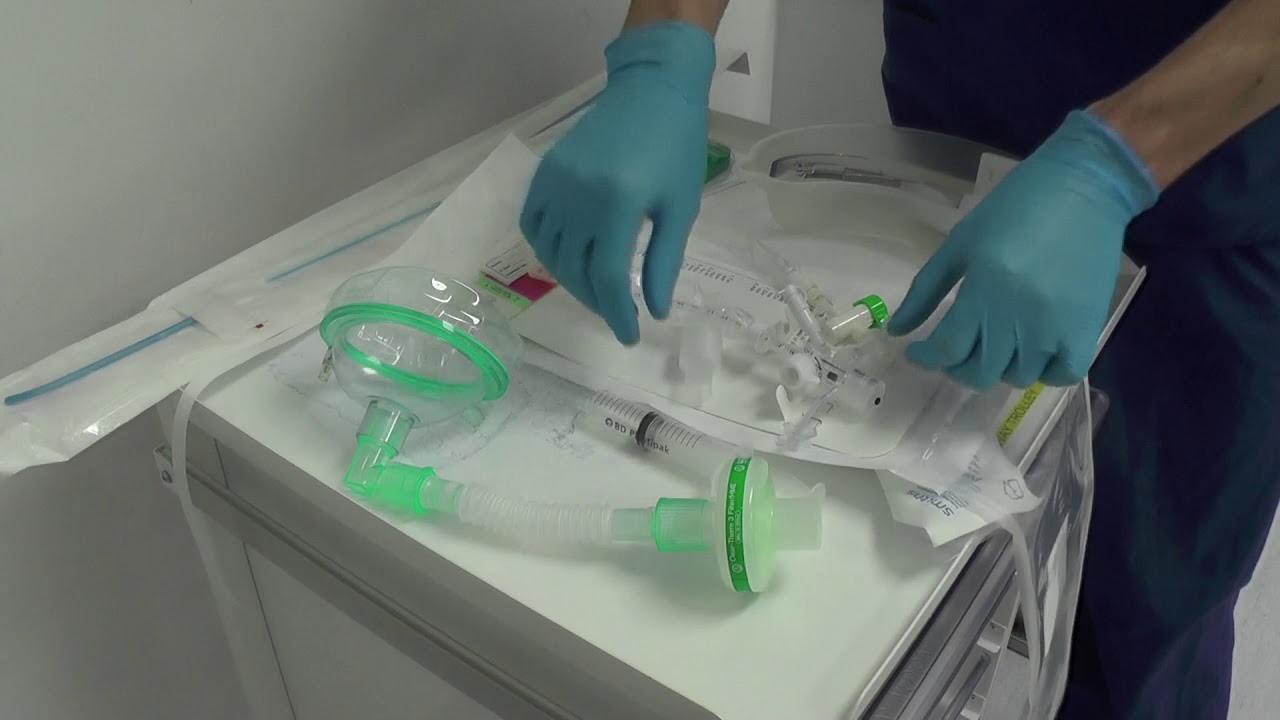 Preparation of closed suction - Emergency CoVid Intubation Team - YouTube