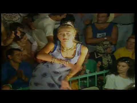 NOSTALJİ MAGAZİN - EMRAH GÜLHANE KONSERİ, DANS EDEN KIZ NEFES KESTİ, SİBEL CAN'I ARATMADI