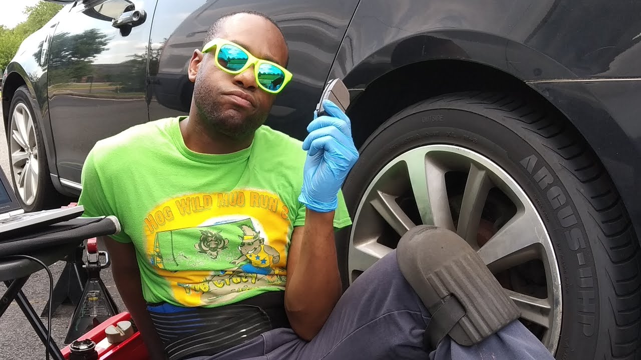 Live- JC Max Helps You Change Your Brake Pads and Rotors (Lincoln mkS ...