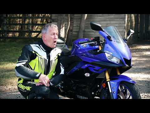 Yamaha YZF-R3 BIKE REVIEW with Bill Hunter