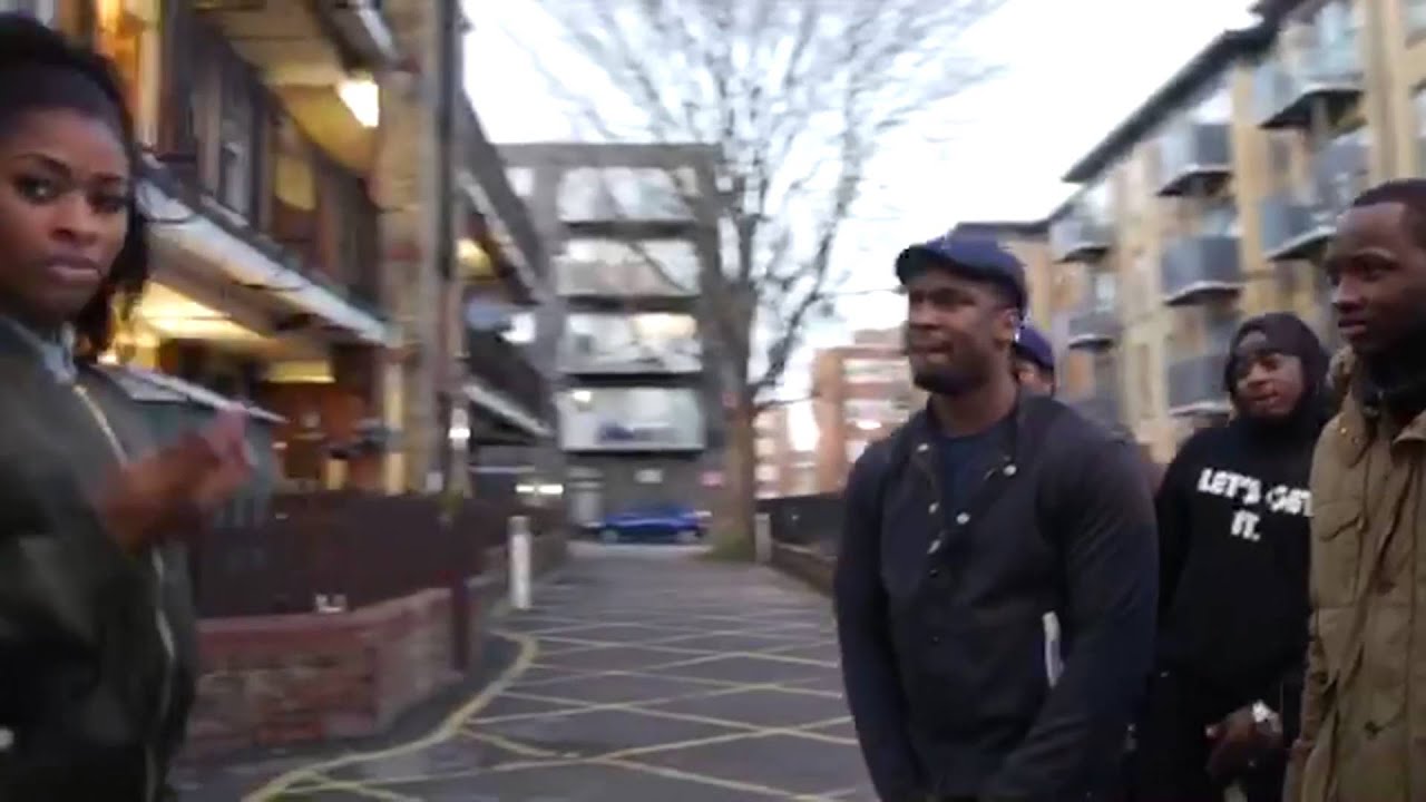 Anthony Joshua Got a These Girls Moving Mad Now! - YouTube