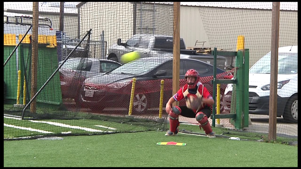 Bailey Krolczyk Softball - YouTube